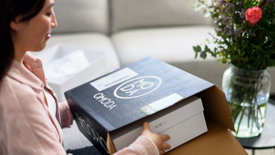 [branded content] Omoda ervaart met het heen- & teruglabel van PostNL ...