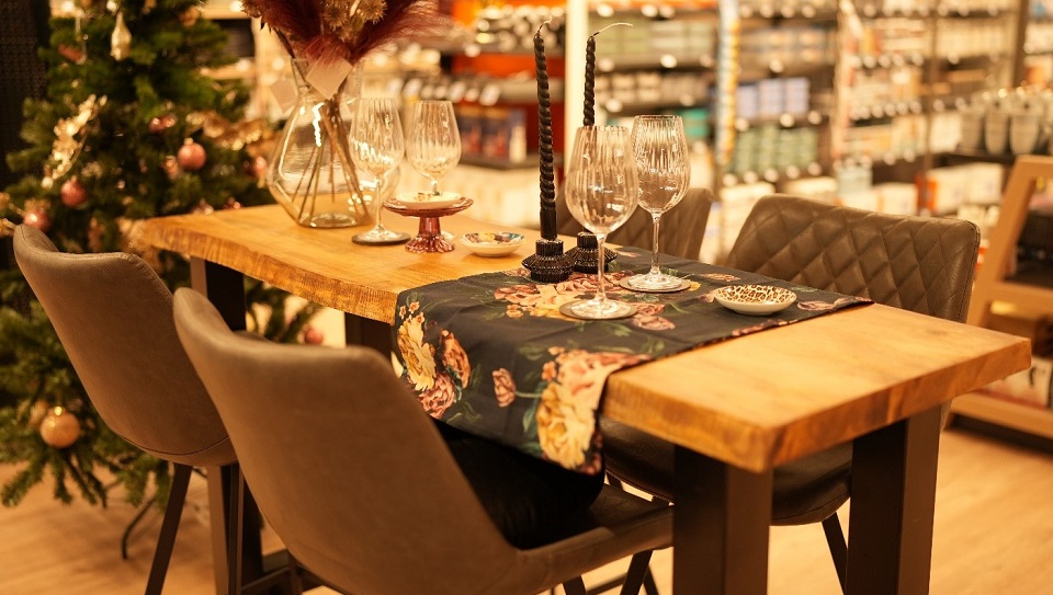 Blokker start verkoop van webwinkelmeubels in vernieuwde winkel Muiden ...